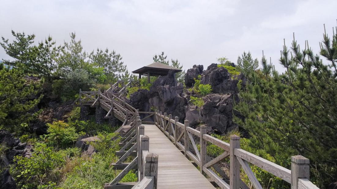 “Sakurajima” Yogan Nagisa Park Footbath | What to See & Do | VISIT ...